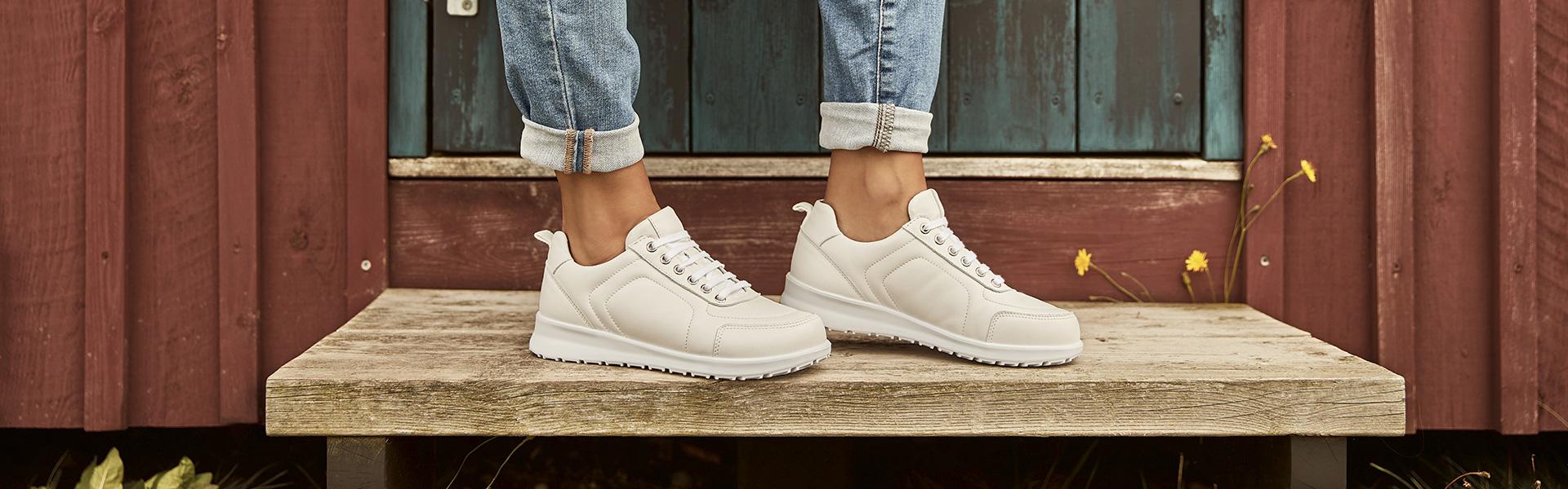 Extra Breda Skor för Dam och Herr | Köp på Newfeet.se